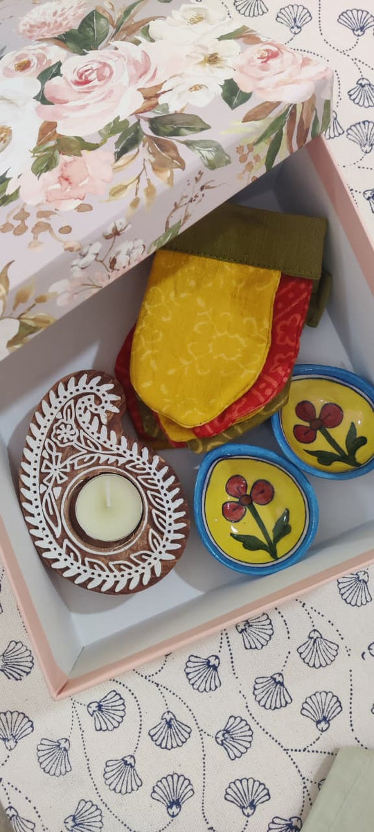Light & Tradition_Gift Box 2 – MnR Decor